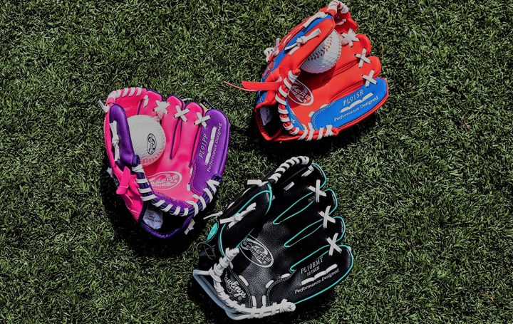 8 Best Baseball Gloves For 12 Year Olds - Update 2023!