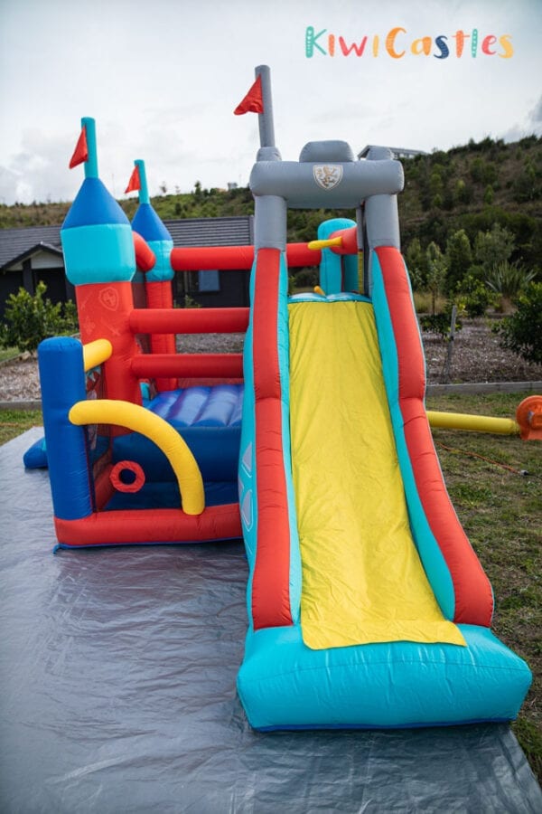 Knights and Ladies Bouncy Castle - KiwiCastles - Tauranga Castle Hire