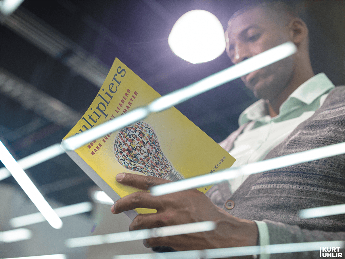 The 16 Top Servant Leadership Books for High-Growth Leaders