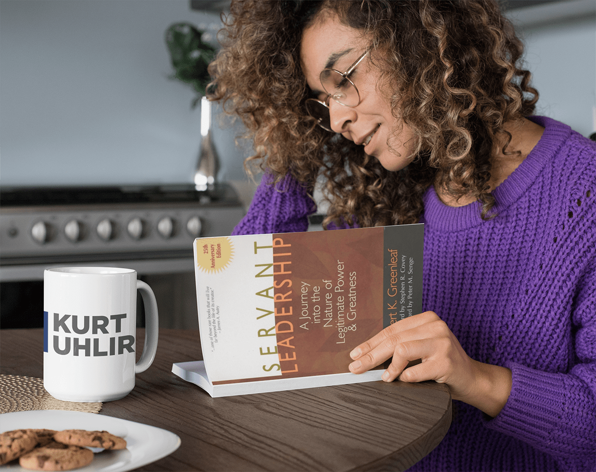 The 16 Top Servant Leadership Books for High-Growth Leaders