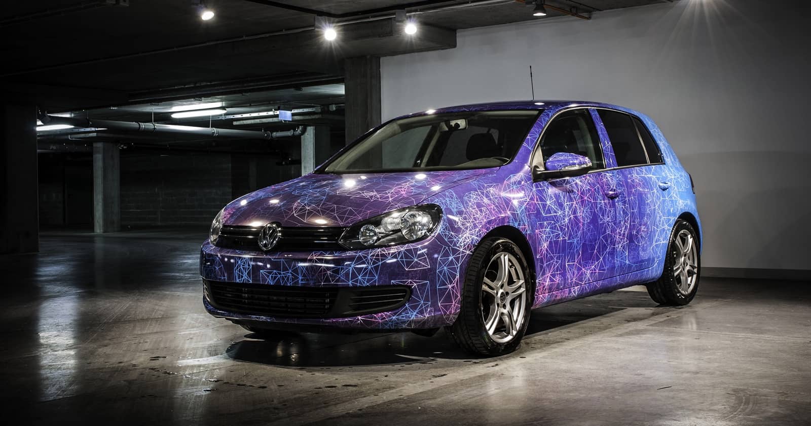 19 Awesome Examples of Vinyl Wrapped Vehicles to Inspire Your Designs ...