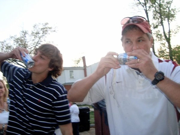 25 Ways to Tell if Your Dad is a Bro