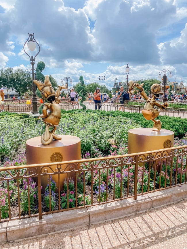 Where to Find Disney Fab 50 Statues in Magic Kingdom - WDW Magazine