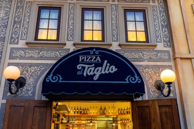 We FINALLY Tried Pizza al Taglio, EPCOT's Famous Pizza Window