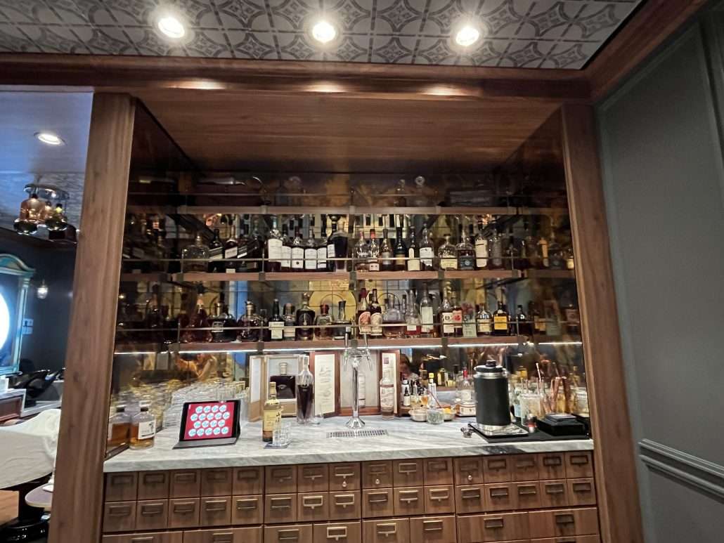 Hook's Barbery: An Old-Fashioned Speakeasy on the Disney Wish