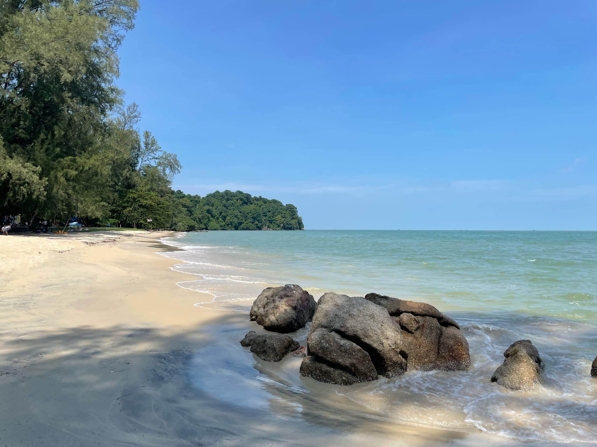 Pantai Teluk Bayu | Xplore.my